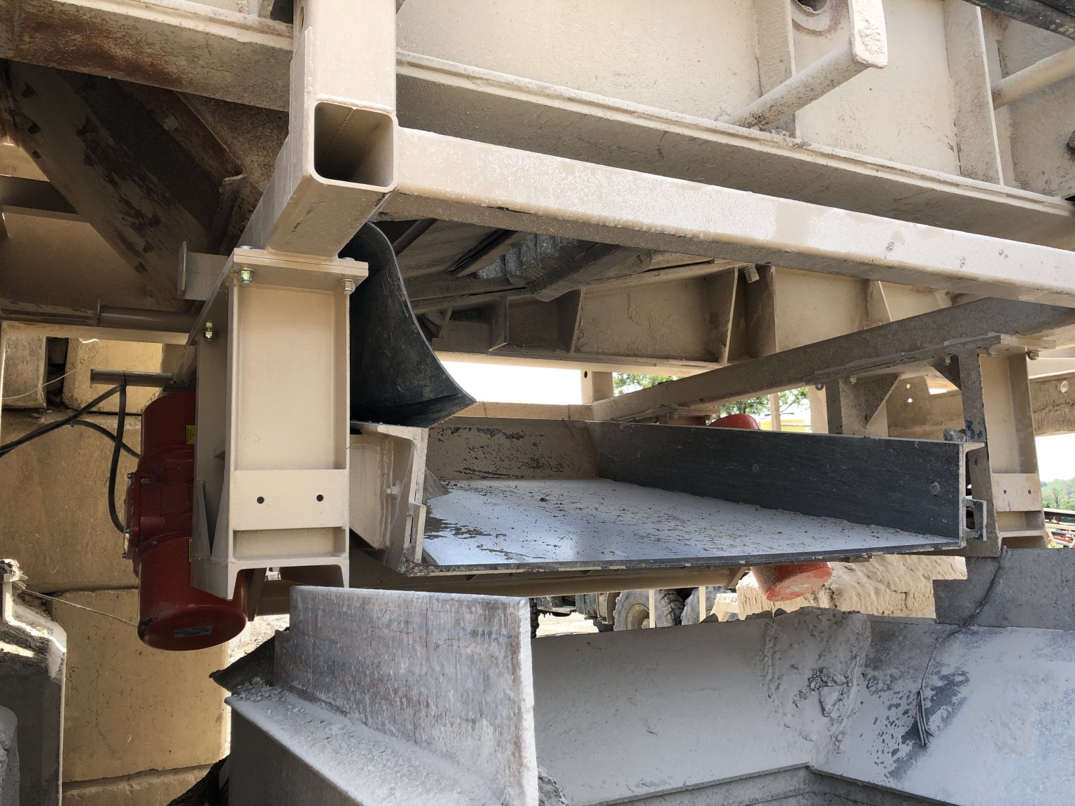 Trackside Solutions – Service. Excellence. Delivered. Trackside Solutions – Service. Excellence. Delivered.